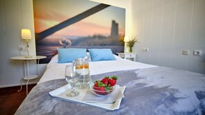 Frigobar, quartos à prova de som, berços grátis, Wi-Fi de cortesia