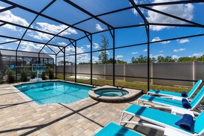 Casa, várias camas (SR010V: 9 Bed, Dinosaurs, Minions, Po) | 9 quartos 