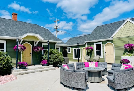 Fachada. EO Bungalows – Adults Only