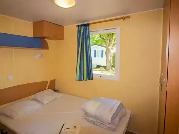 Camping La Rouveyrolle - Grospierres