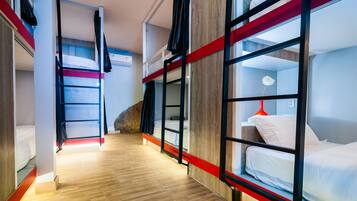 Roupas de cama antialérgicas, cortinas blackout, Wi-Fi de cortesia