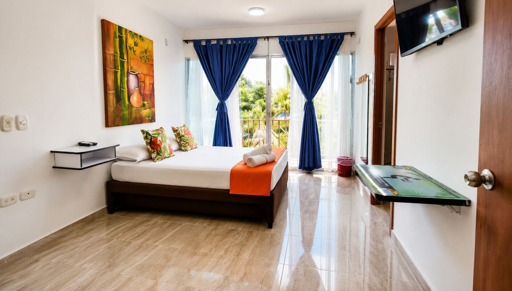 Double Room with Air Conditioning, 2nd Floor | Wi-Fi de cortesia, roupa de cama