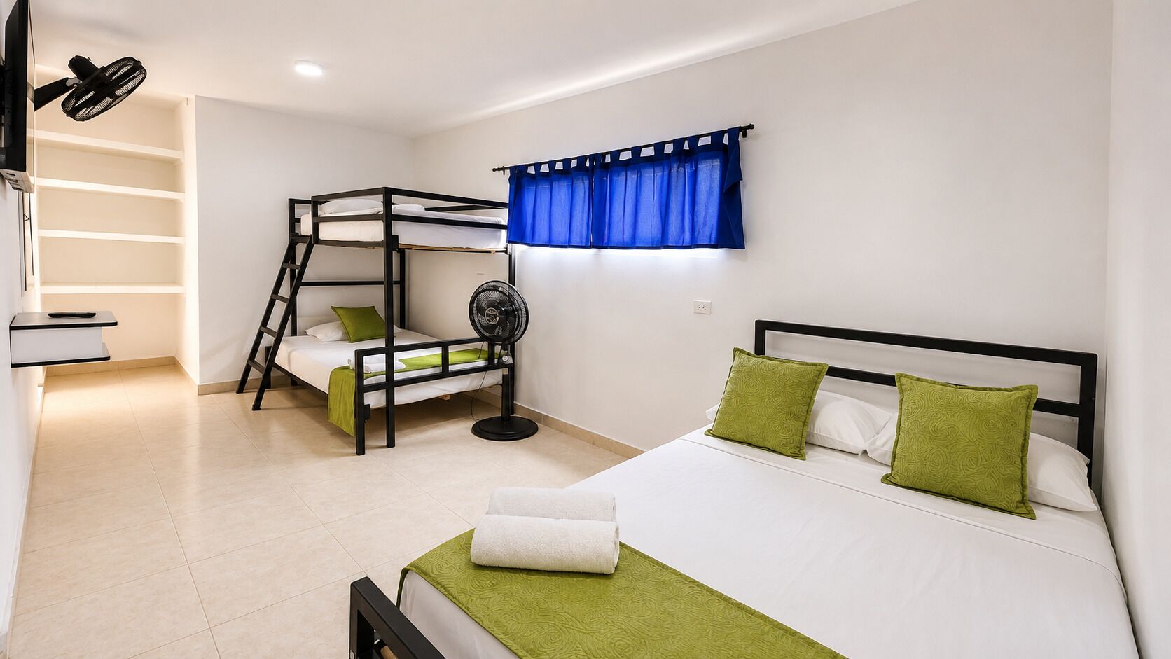 Family Room with Fan, Floor 1 | Wi-Fi de cortesia, roupa de cama