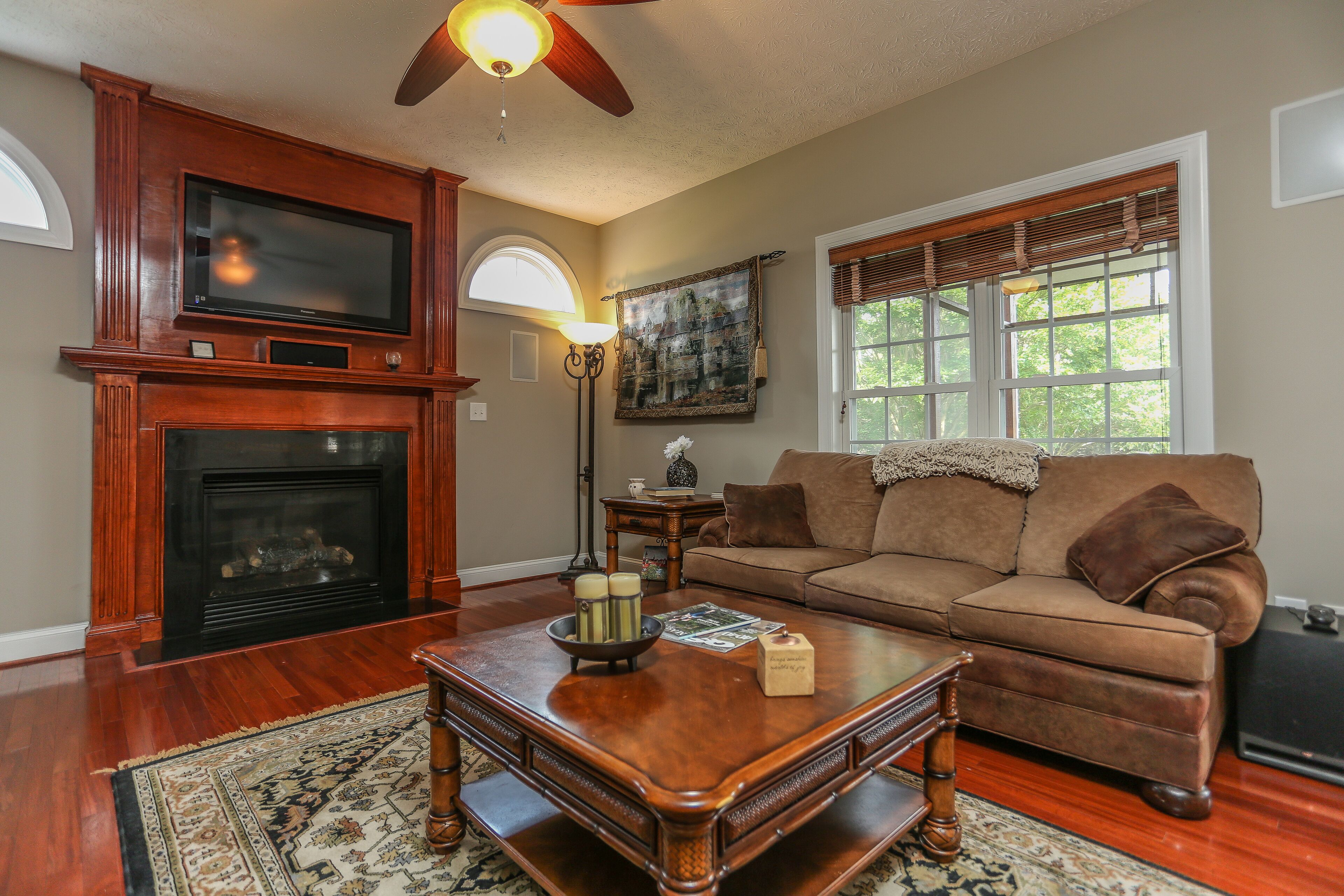 Beautiful 2 Story Brick Home On A  Cul-de-sac. A Beautiful Pond In The Back Yard - Newport News, VA