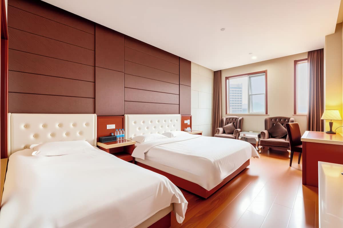 Quarto Familiar | Secretária, cortinas/cortinados opacos, Wi-fi grátis