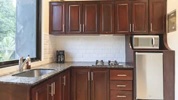 Estúdio | Cozinha privada | Um frigorífico/congelador grande, um micro-ondas, uma placa de cozinha