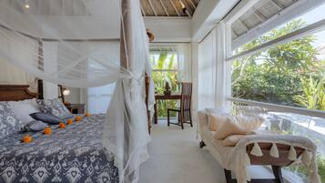 2 quartos, cofres nos quartos, escrivaninha, Wi-Fi de cortesia