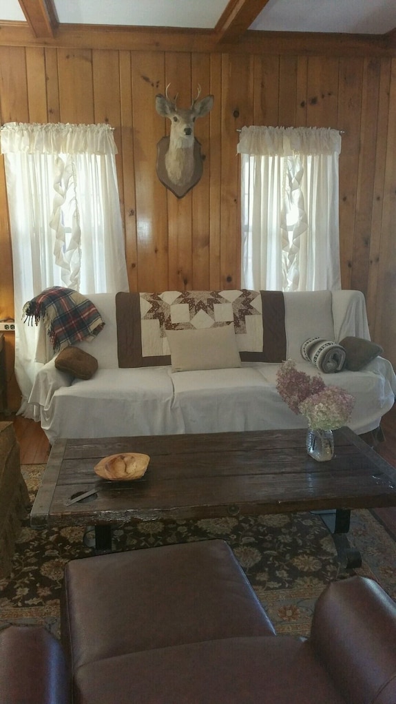 Home For All Seasons In Margaretville, New York - State of New York