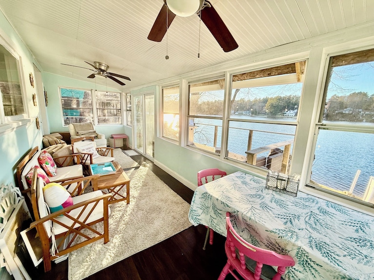 Your Cottage On The Lake - Thompson, CT