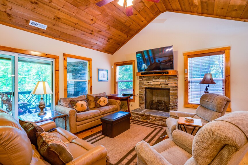 Fantastisk Familieferie Med Adgang Til Sapphire Valley Resort-faciliteter - North Carolina