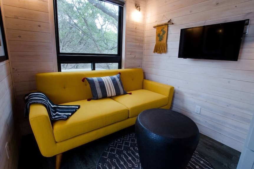La Petite: A Tiny House Tucked In Nature *Hot Tub* - Driftwood, TX