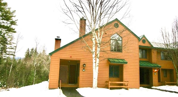 5 Bedroom Bretton Woods Townhome 1 Gig Wi-fi Next Door To Mt Washington Resort - Bethlehem, NH