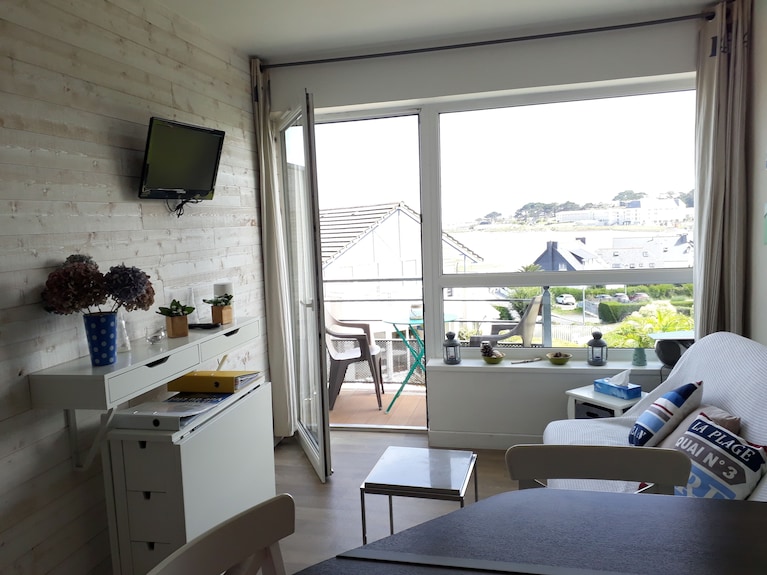 Appt Vue Mer,2-4 Pers, 50m De La Plage, Côte De Granit Rose, Baie Paimpol. - Bretagne