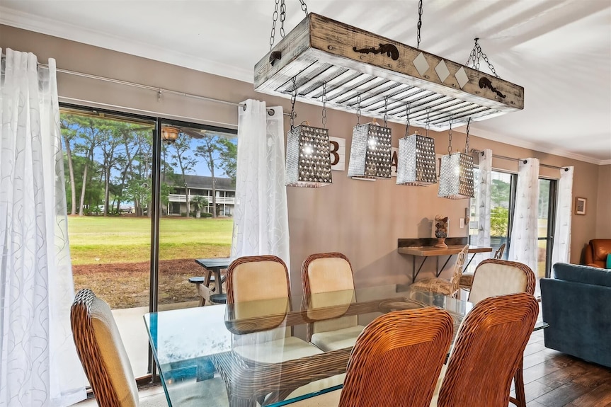 Vistas Del Campo De Golf | Salir Al Patio En El Primer Piso | Pase Divertido Gratis | Casa Bella @ Seascape Resort - Santa Rosa Beach, FL