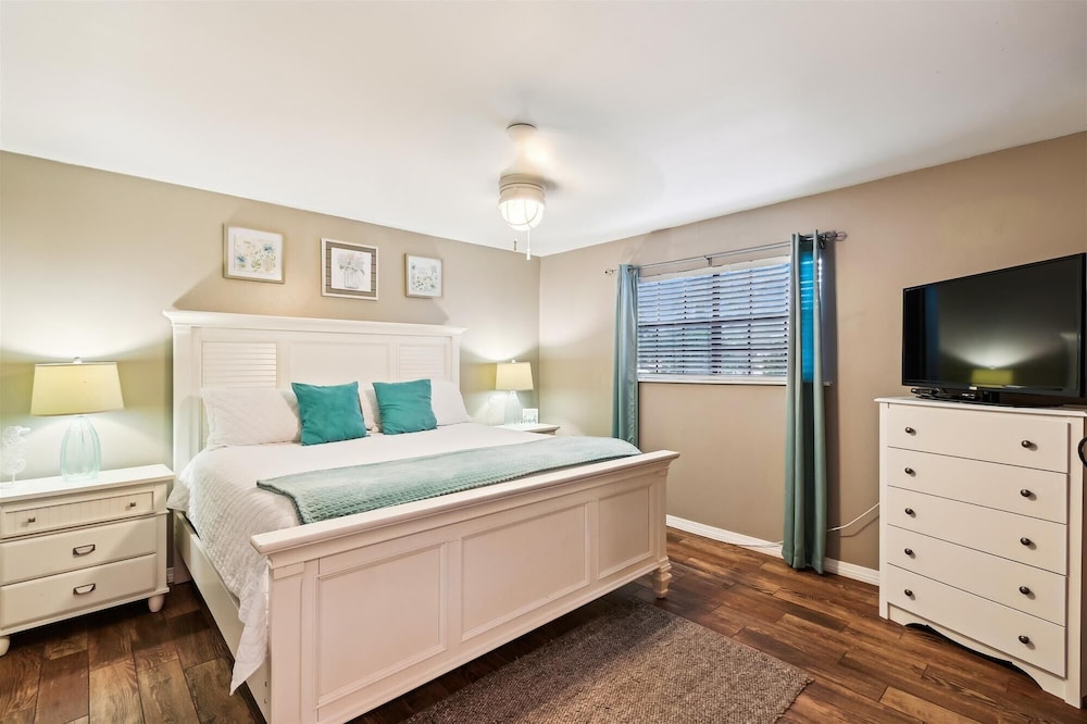Casa Bella @ Seascape | 1st Floor | Golf Course Views | Pool | Beach Access | Free Fun Pass - Florida
