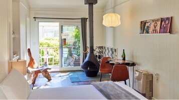 Quarto, lareira (standard king) | Roupa de alta qualidade, camas de colchão pillowtop 