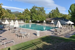 Estúdio | Piscina