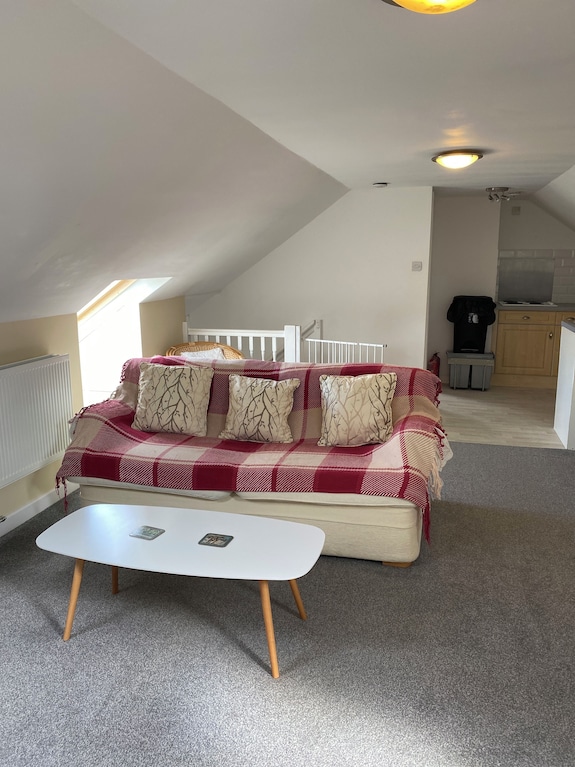 Large Loft Flat 1m Chipping Norton. Great Base For Sightseeing/working Locally - Cotswolds
