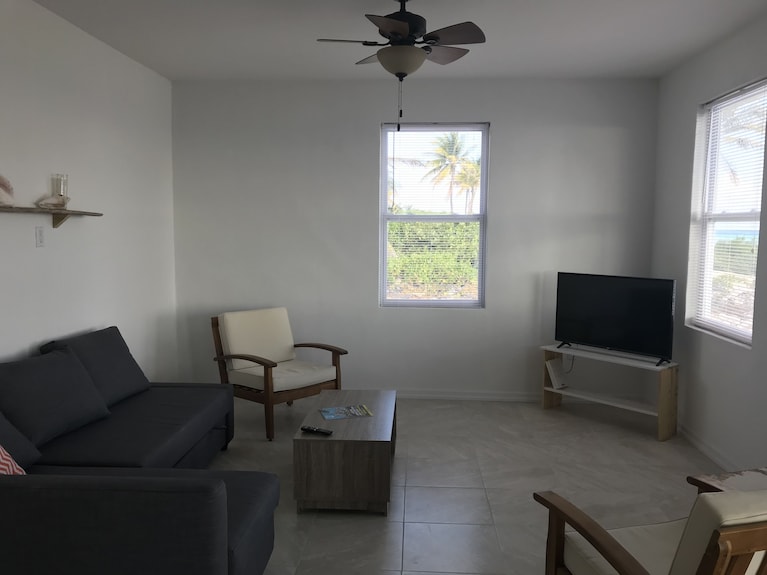 Southern Exposure, Secluded New Beach House On Cayman Brac! Divers Delight! - Cayman Islands