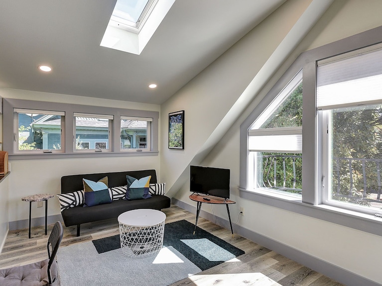 Best Of Hawthorne - In The Heart Of Southeast Portland - Close To Everything - Oregon