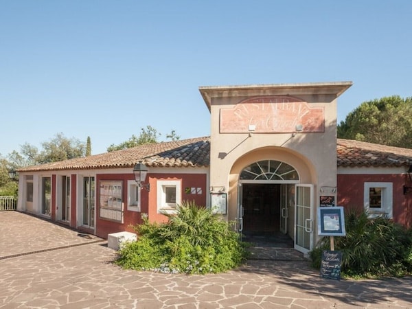 Villa Au Calme Piscines Tennis Loisirs Inclus Résidence Pierre Et Vacances - Saint-Tropez