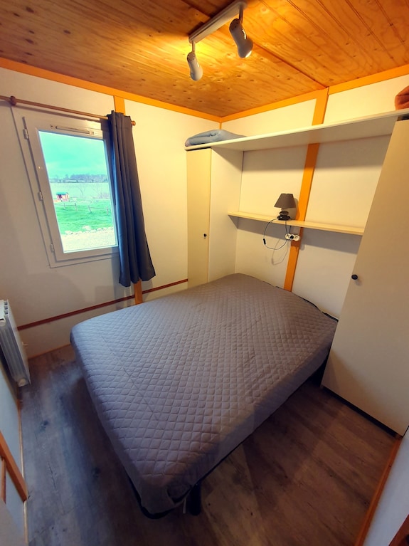 Gite Meublé à 2h De Paris / Entre Campagne Et Forêt / Chalets Du Quignon - Loiret