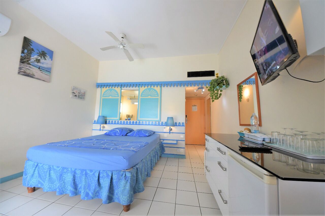 Beau Studio Climatisé Dans Hôtel *** : 2 Piscines +Internet Les Pieds Dans L'eau - Les Anses-d'Arlet