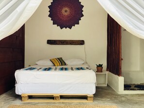 Quarto casal básico | Individualmente decorados, roupa de cama