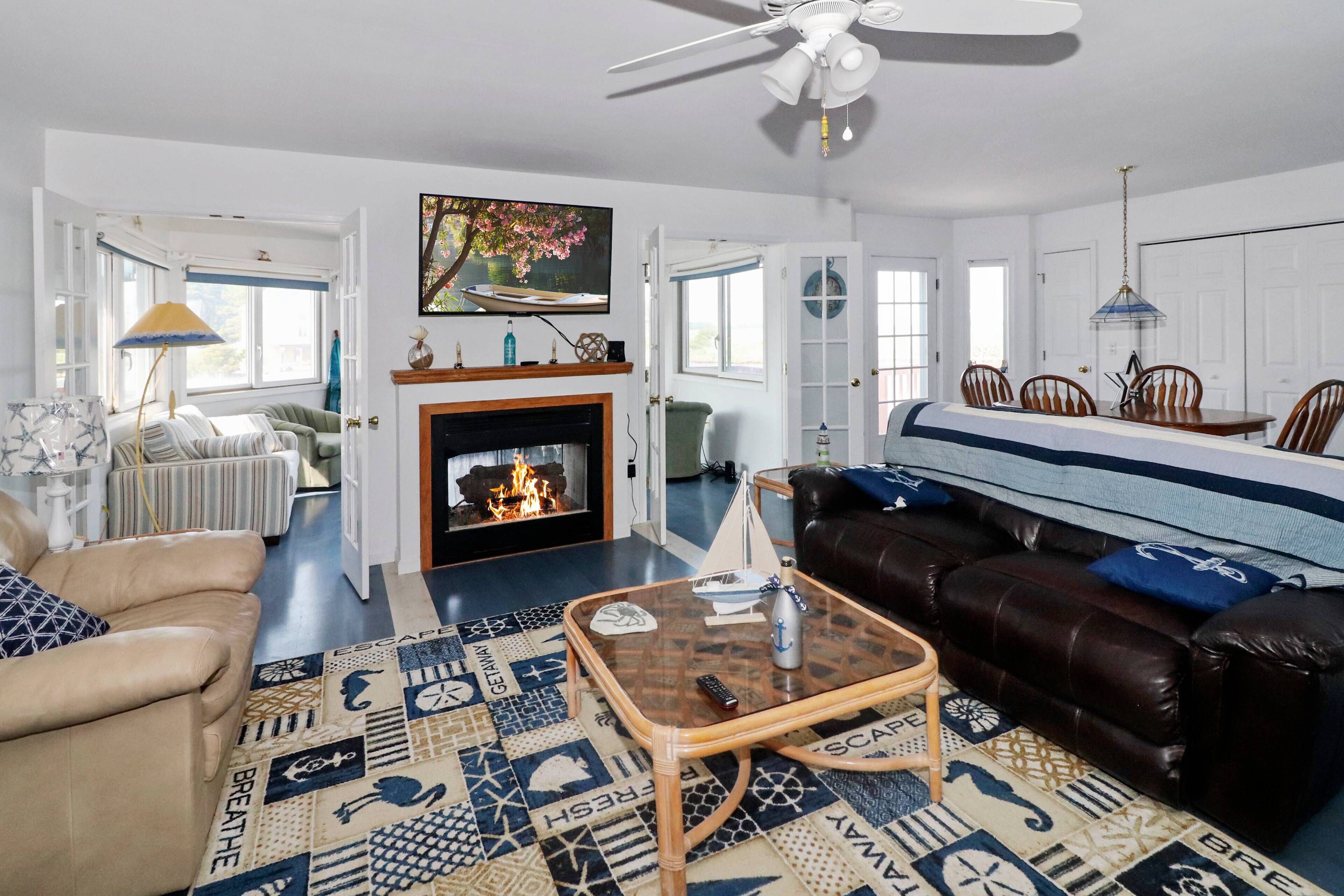 Sun Rayes - Pet Friendly; Waterfront W/ Boat Dock! - Chincoteague, VA