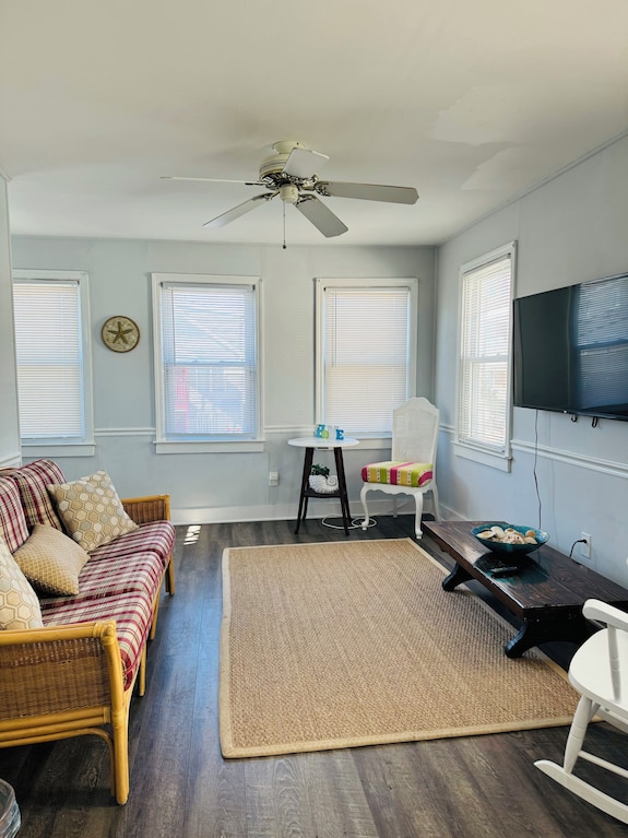 Beach Block, Renovated 2 Bdrm, Sleep 6, 2nd Flr Unit Parking And 4 Beach Badges - New Jersey