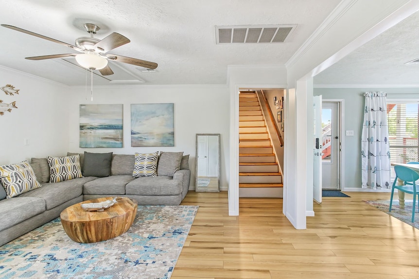 Cozy Waterfront Home With Canal Access To Calcasieu Lake - Louisiana