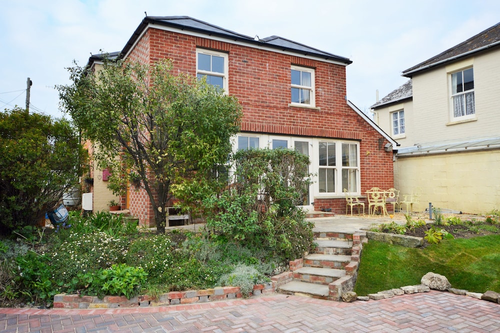 Clara Cottage: Perfect - Comfortable And Stylish - Bembridge