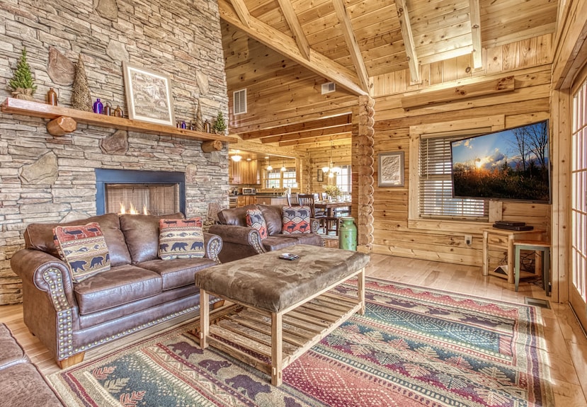 Mountain Top Mansion! 5 Bedroom That Sleeps 21! - Tennessee