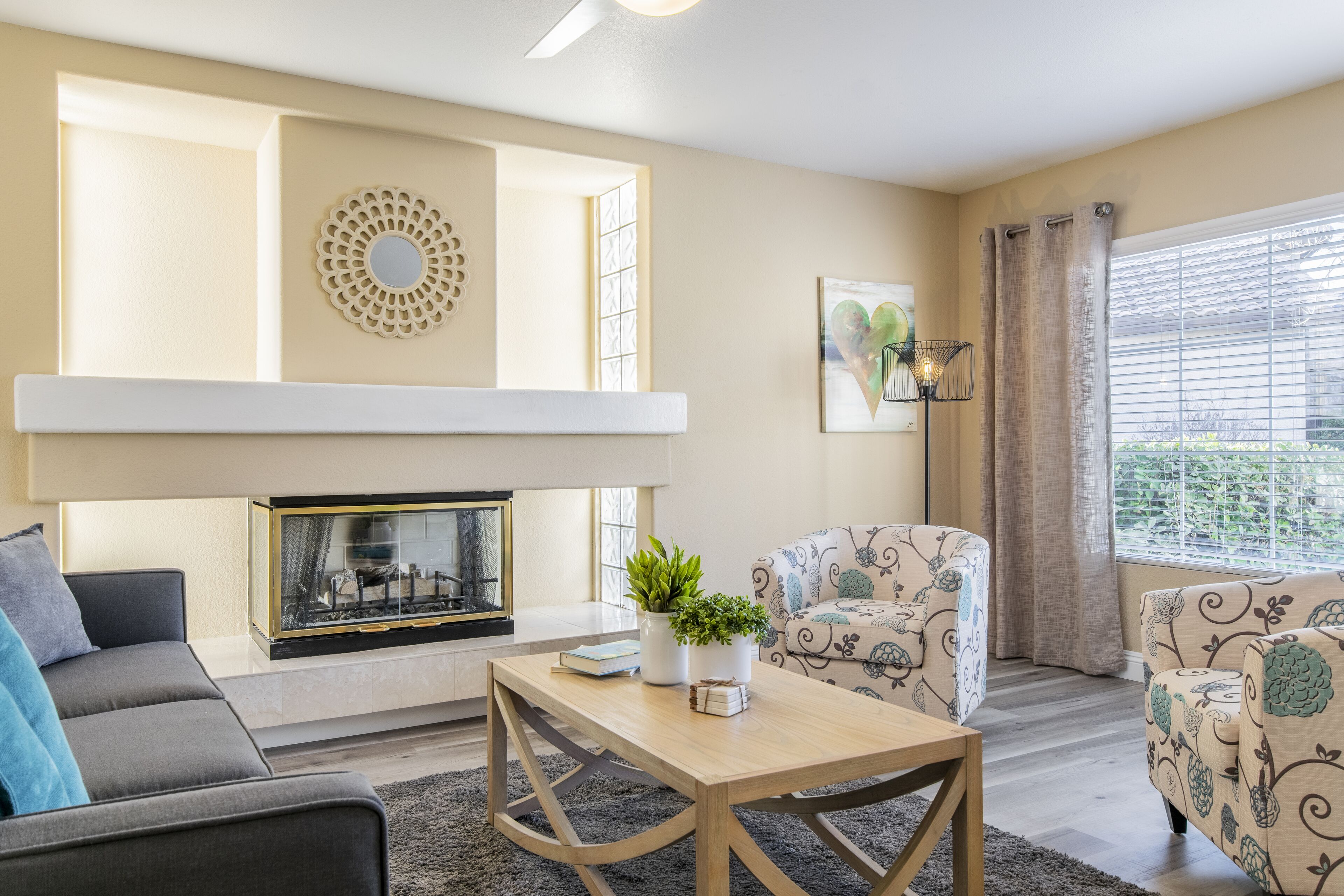 Upscale Home-15 Minutes To The Strip And Close To The Airport! - Las Vegas, NV