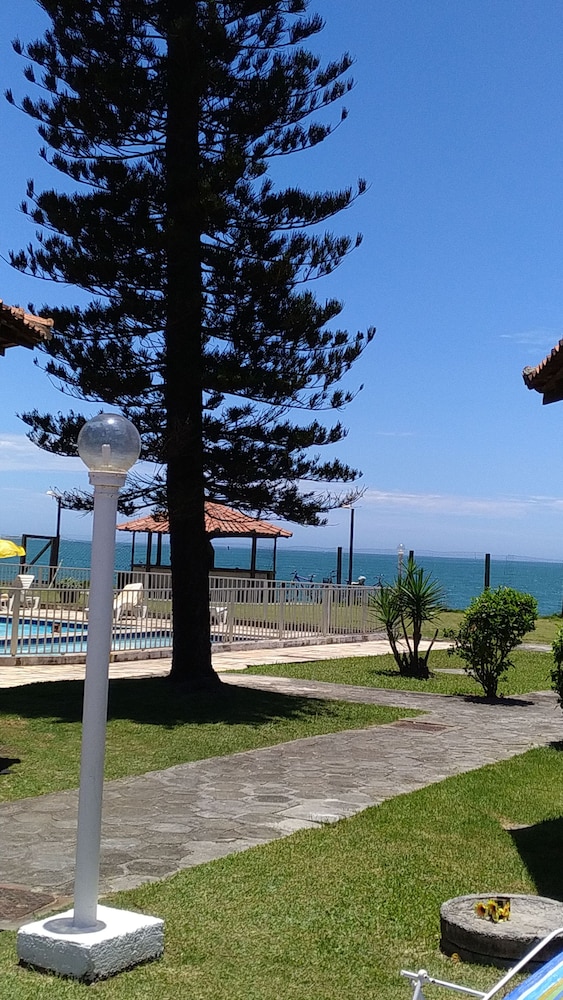 Location Beachfront Chalet Avec 2 Suites Rénovées Salle De Bain Pne - Rio das Ostras
