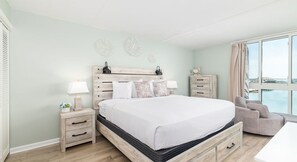Apartamento Premium em Condomínio Fechado, varanda, vista para a baía | Cortinas/cortinados opacos, ferro/tábua de engomar, Wi-fi grátis 