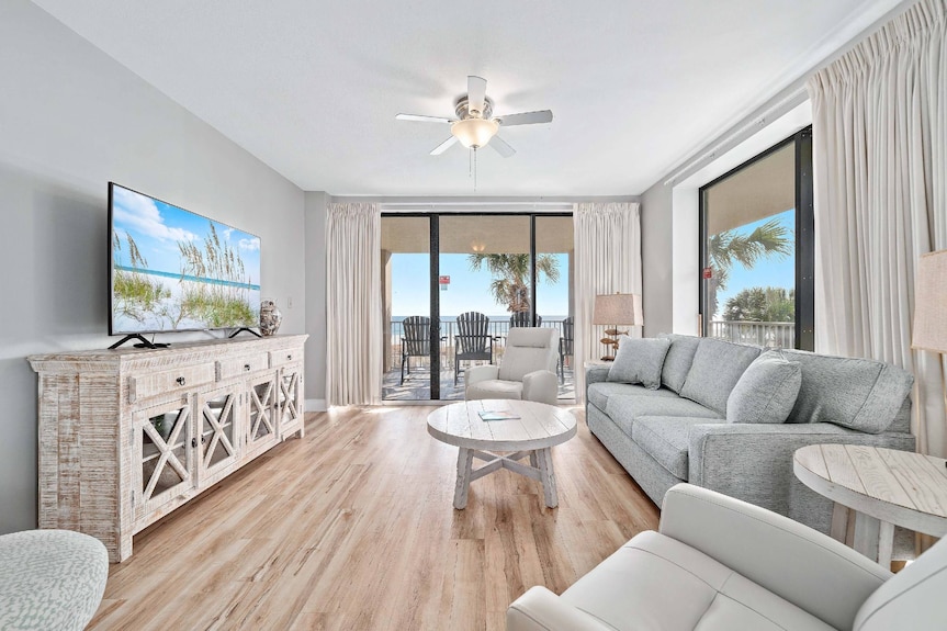 White Caps 206 ~ $400 In Free Activities Daily - 奧蘭治海灘