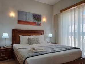 Quarto Duplo, vários quartos | Cofre no quarto, ferro/tábua de engomar, Wi-fi grátis 