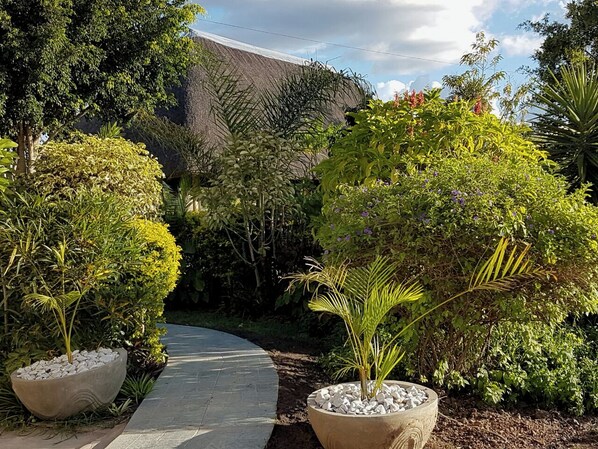 Villa Exclusiva | Vista para o jardim