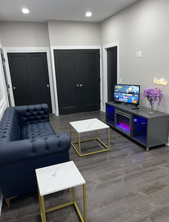 En El Corazón De Milwaukee / Dnc Mejor Ubicación. Todo A Poca Distancia - Milwaukee