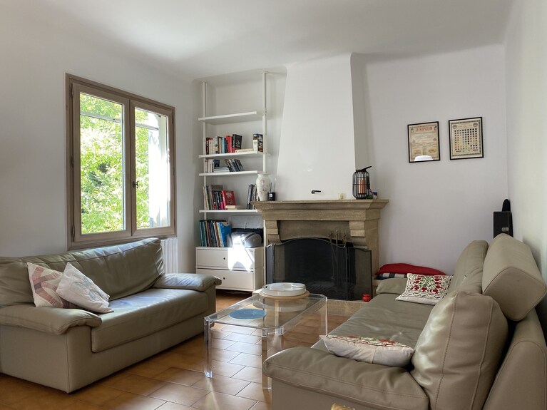 Huis Met Rustig Zwembad, Zuiden Luberon, Tussen Wijngaarden En Olijfbomen - Pertuis