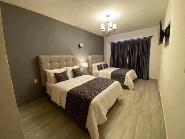 Hotel Montebello - Bernal