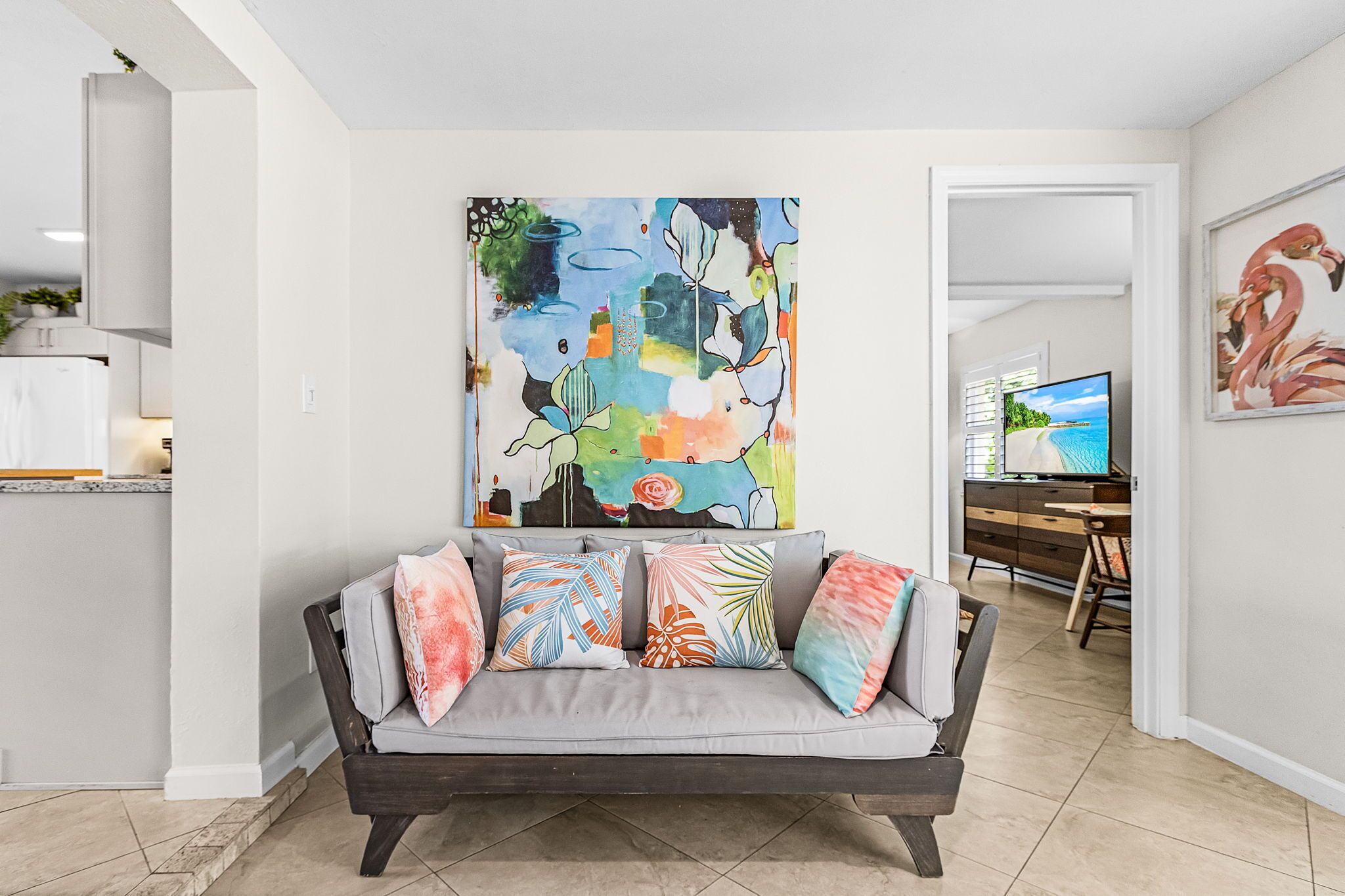 Poolside Paradise, 4br Walkable Cape Coral Stay - Cape Coral, FL