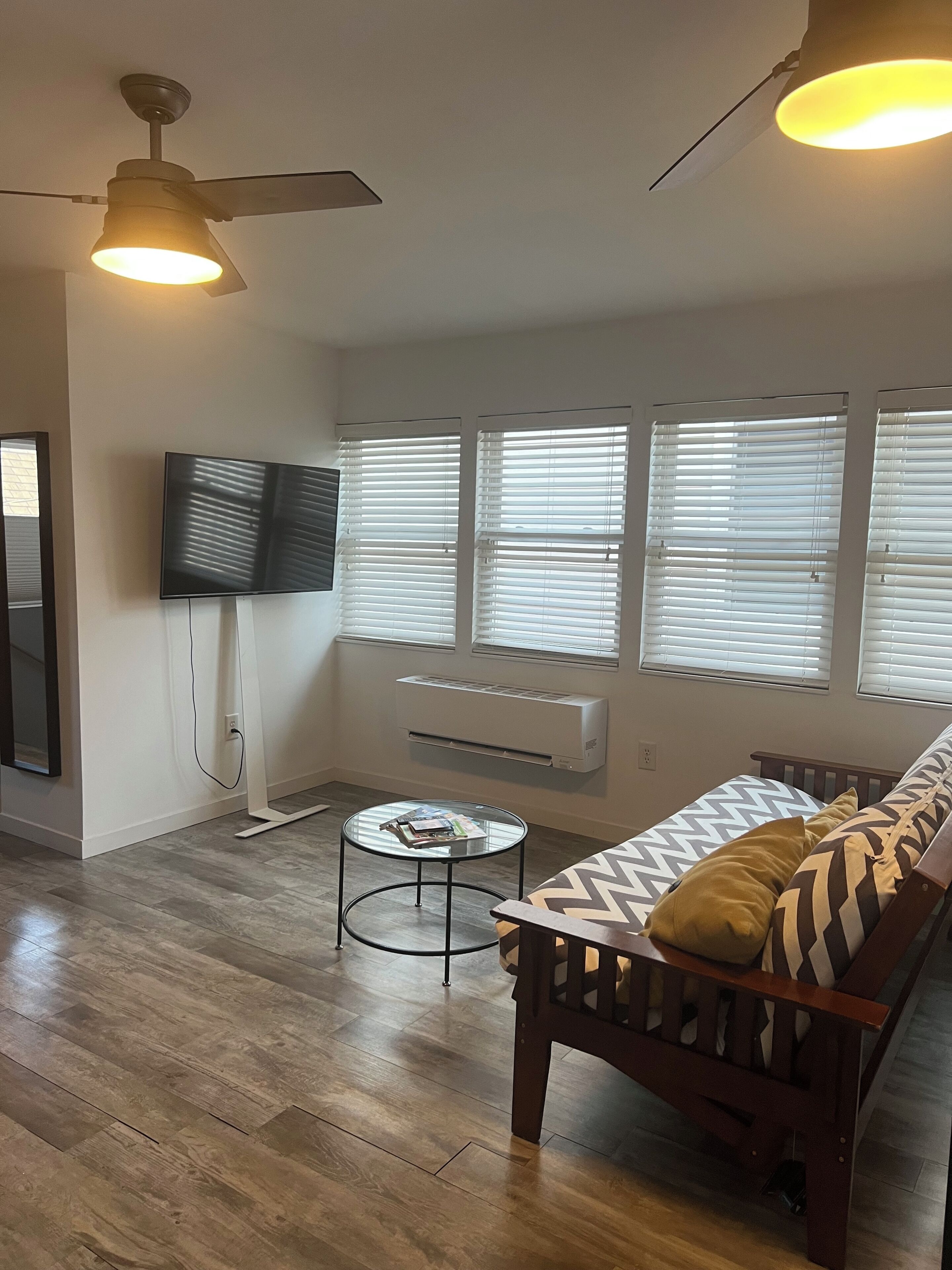 Private Guest House Apartment Near Downtown Indianapolis - Crows Nest, IN