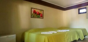 Frigobar, ferros/tábuas de passar roupa, Wi-Fi de cortesia