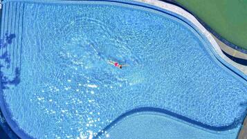 Piscina externa