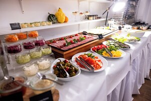 Pequeno-almoço tipo buffet diário incluído 