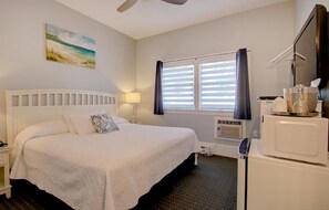 Ferros/tábuas de passar roupa, Wi-Fi de cortesia, roupa de cama