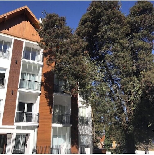 Loft One High Standard, A 300 Metros De La Calle Cubierta En El Centro. - Gramado