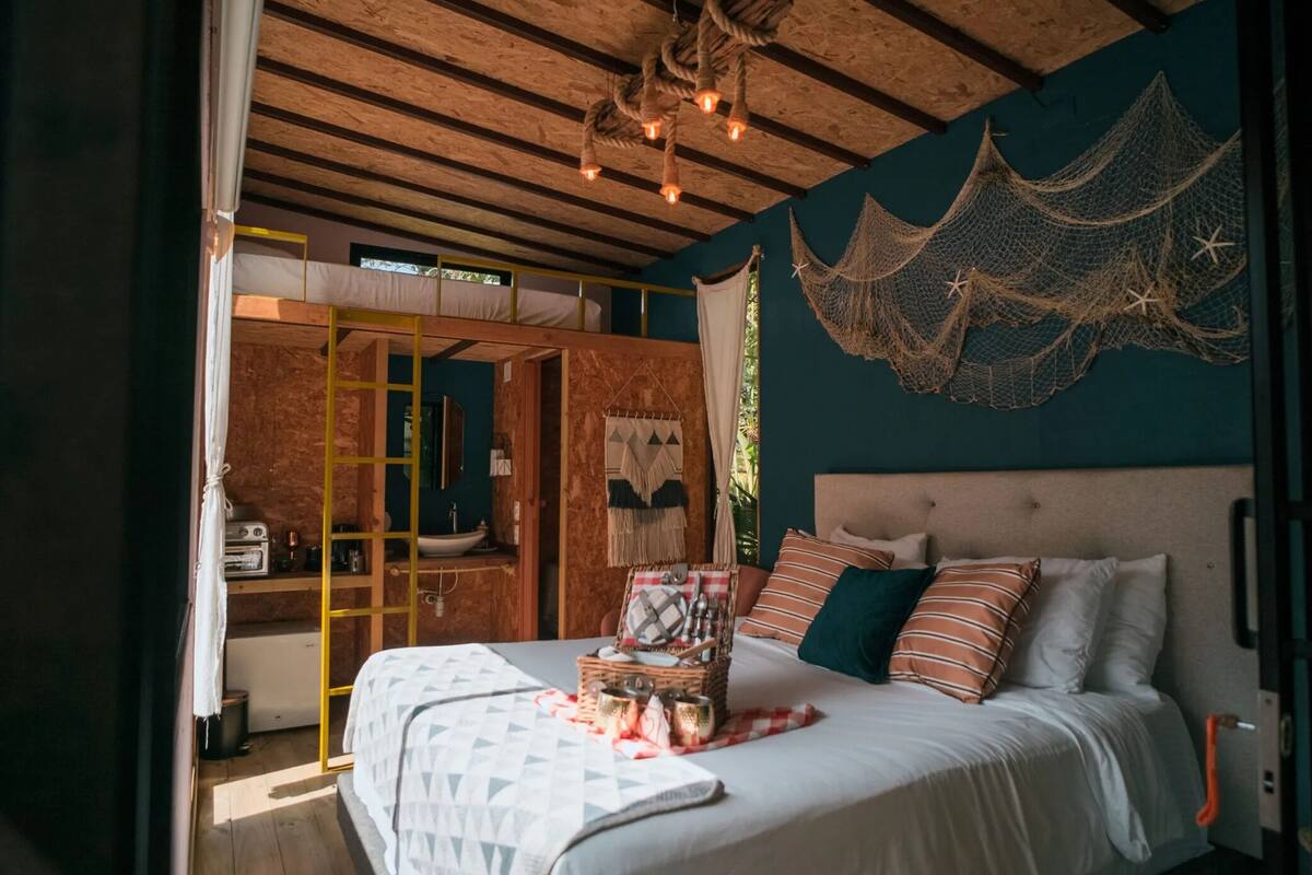 Trailer superluxo, vista para o lago | Roupas de cama de algodão egípcio, roupas de cama premium